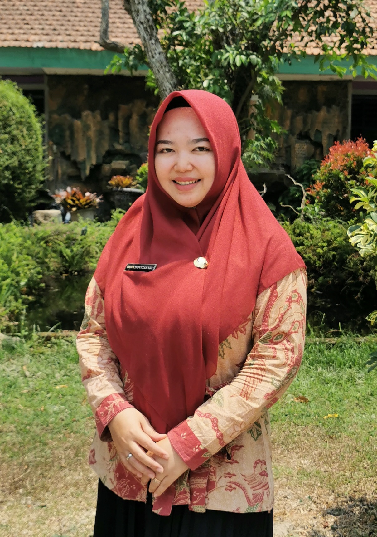 Devi Novitasari, S.Pd | PORTAL WEB SMA N JUMAPOLO