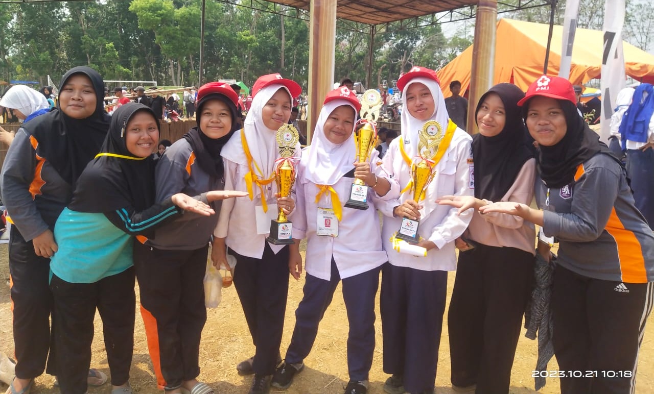 PRESTASI MEMUKAU PMR WIRA SMA NEGERI JUMAPOLO DI JUMBARA KE XIII PMI ...